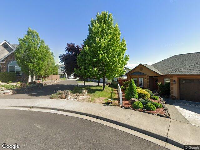 416 Leandra Ln, Eagle Point, OR 97524