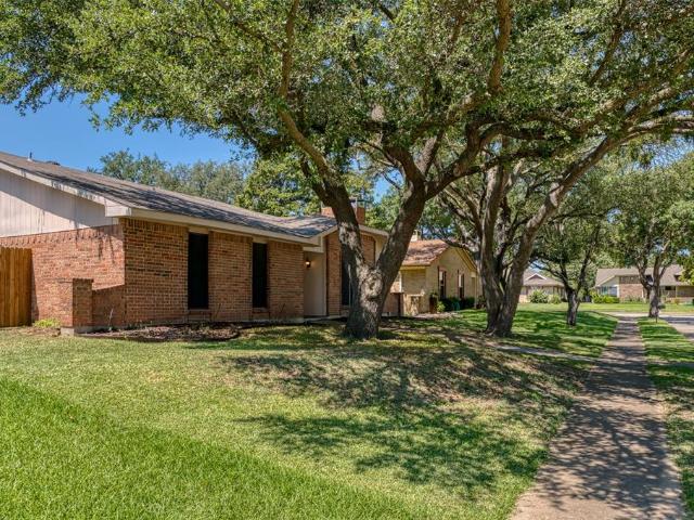 416 Lincoln Drive
