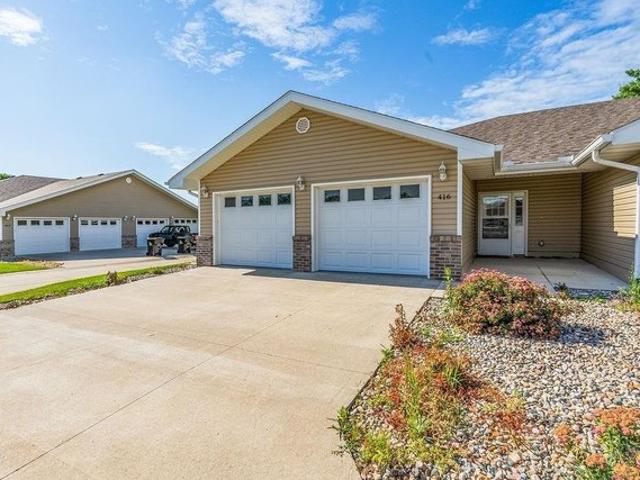 416 Maupin Ln, Sergeant Bluff, IA 51054