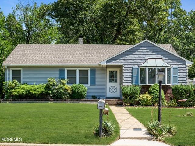 416 Macarthur Dr, Brick, NJ 08724