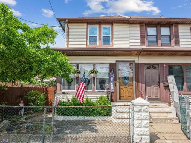 416 Middleton St, Riverside, NJ 08075