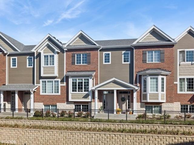 416 N Cass Ave Unit 4, Westmont, IL 60559