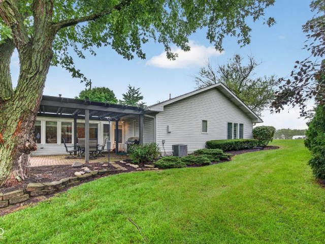 416 N County Road 25 West