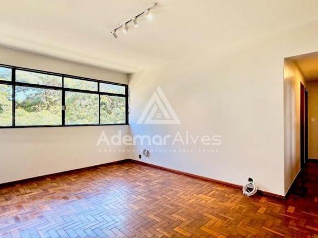 416 NORTE Bloco F, ASA NORTE, BRASÍLIA DF, Apartamento 3 Quartos sendo 01 suíte, de canto e vazado