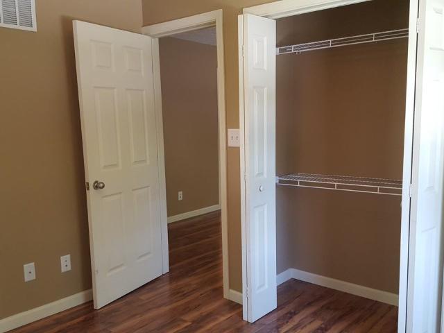 416 North Lincoln Street 5 Bedroom Apartment for Rent at 416 N Lincoln St, Bloomington, IN 47408 Old Northeast
