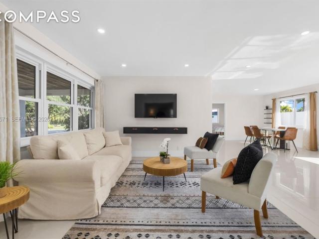 416 NE 29th St, Wilton Manors, FL