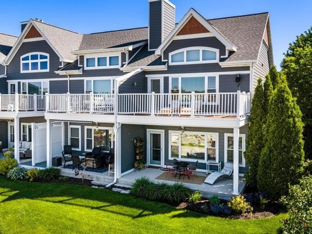 416 S 3rd Ave Unit 6, Sturgeon Bay, WI 54235