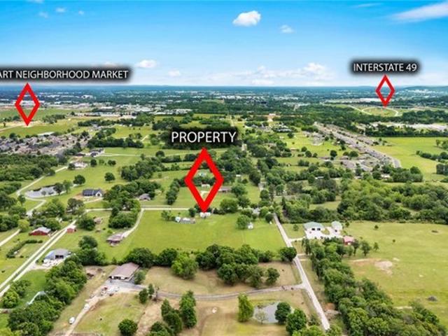 416 S Zion St, Lowell, AR 72745