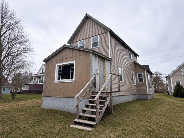 416 S Calumet St, Calumet, MI 49913