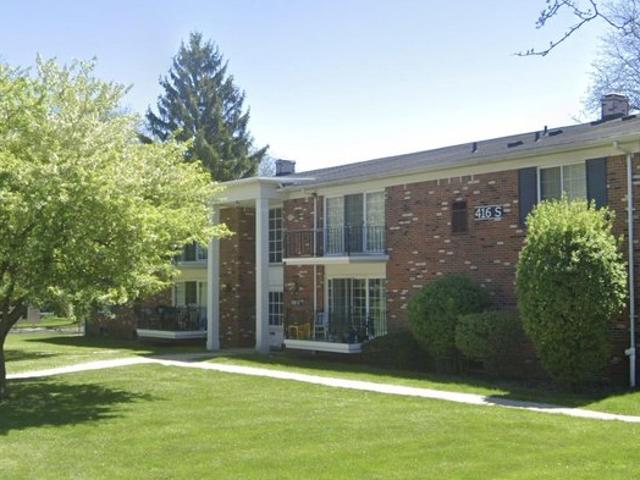416 S Fox Hills Dr S Unit A2, Bloomfield Hills, MI 48304