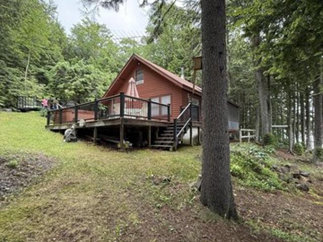 416 S Shore Rd, Island Falls, ME 04747