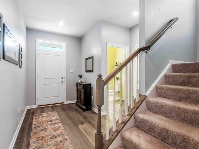 416 Sarjean Way