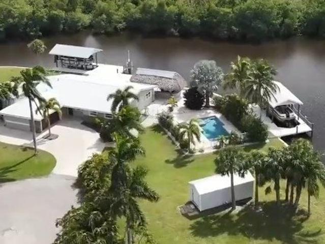 416 Seaworthy Rd, North Fort Myers, FL 33903