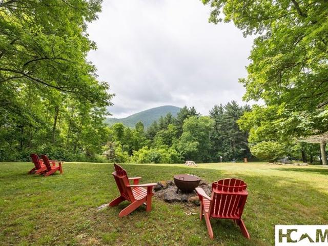 416 Sherwood Forest Ln, Cullowhee, NC 28723