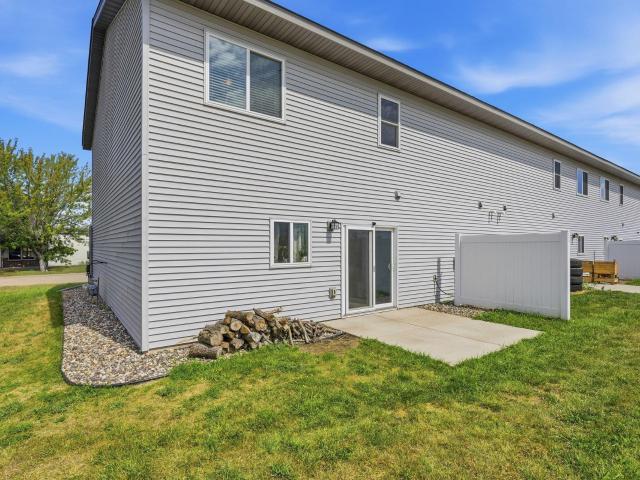 416 Sierra Place