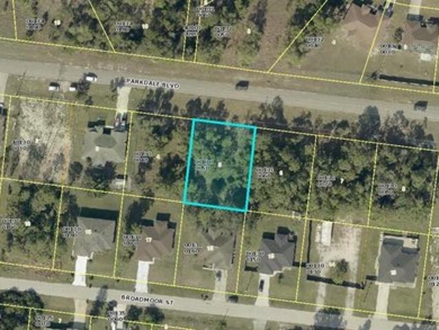 416 Parkdale Blvd, Lehigh Acres, FL 33974