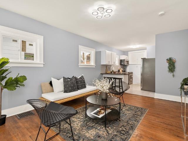 416 Roycroft Drive