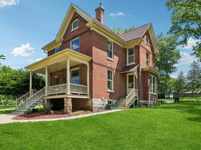 416 Reno St, Iowa City, IA 52245