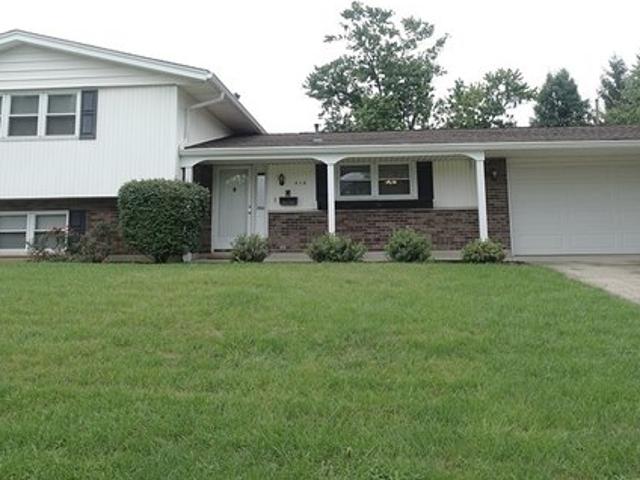 416 Rising Hill Dr, Fairborn, OH 45324