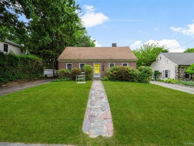 416 Rushmore Ave, Mamaroneck, NY 10543