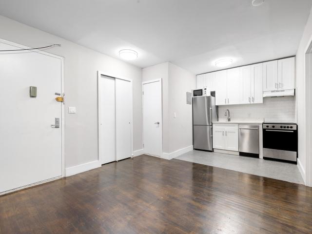 416 W 23rd Street 3c