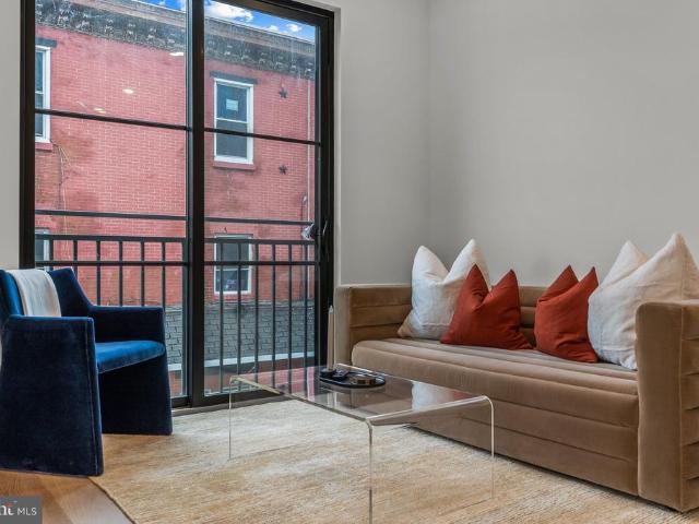 416 W Girard Avenue # 2