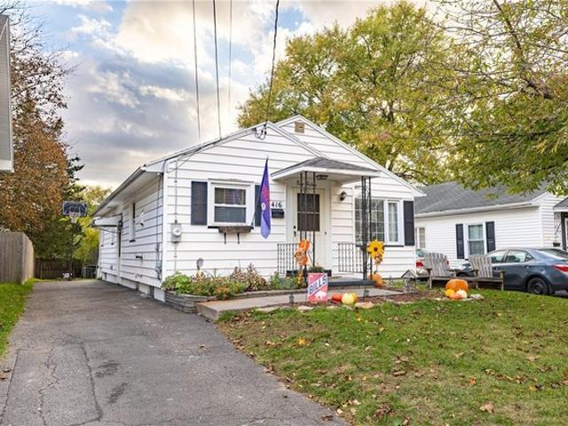 416 W Spruce St, East Rochester, NY 14445