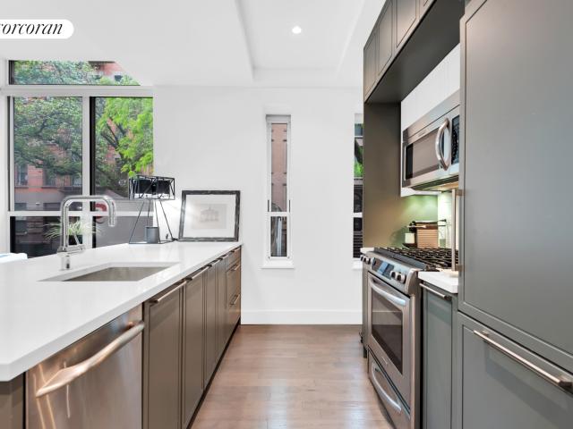 416 West 52nd Street, Unit TH215