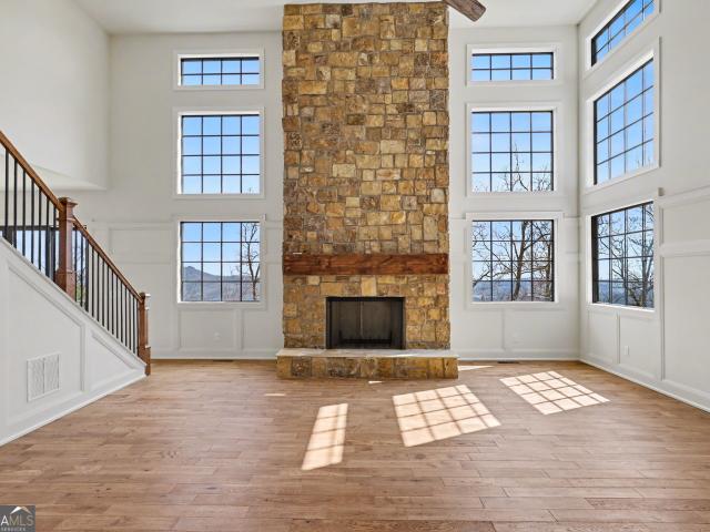 416 Winding View
