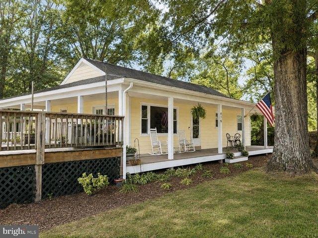 416 Truslow Rd, Fredericksburg, VA 22405
