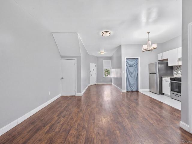 416 Van Siclen Avenue