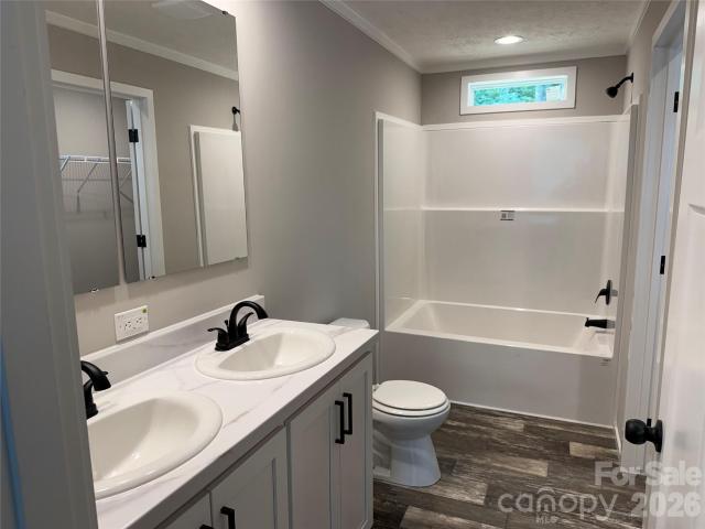4175 Maple Trail