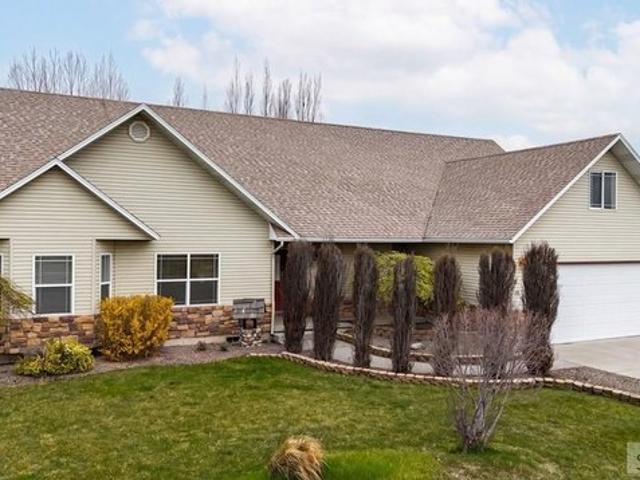 4715 N 3000 E, Sugar City, ID 83448