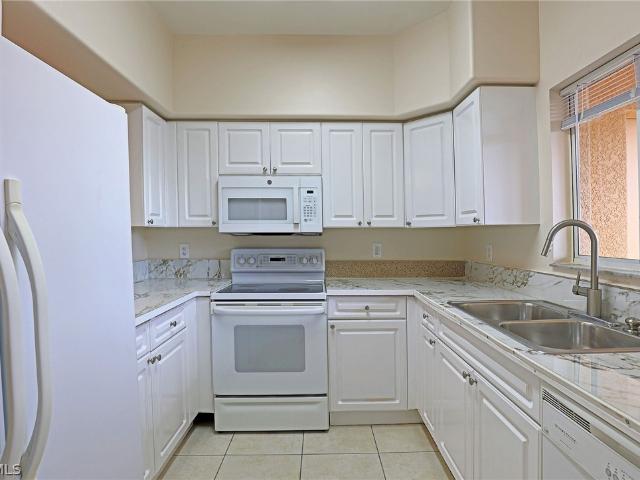 4175 Castilla Cir, Unit 206, Fort Myers, FL 33916 | MLS #2026004 | Compass