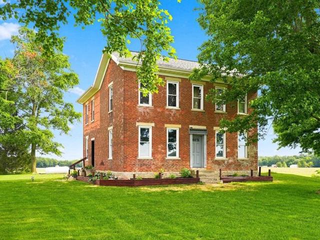 4176 E 400 Rd, Huntington, IN 46750