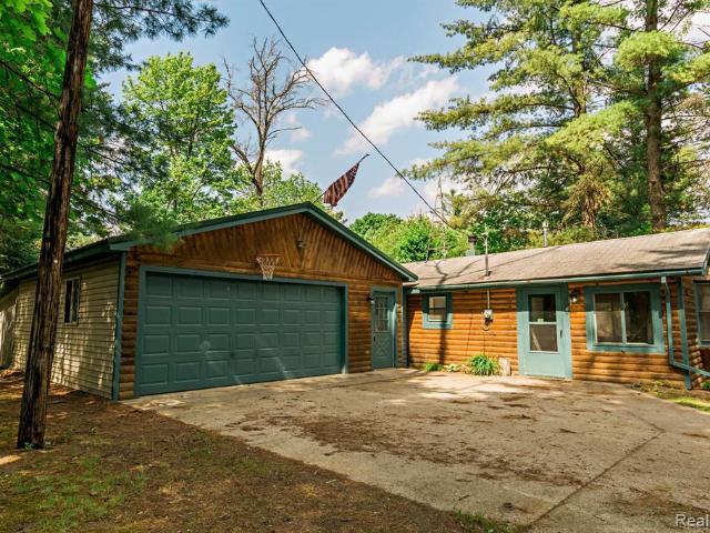 4176 Kings Corner Road