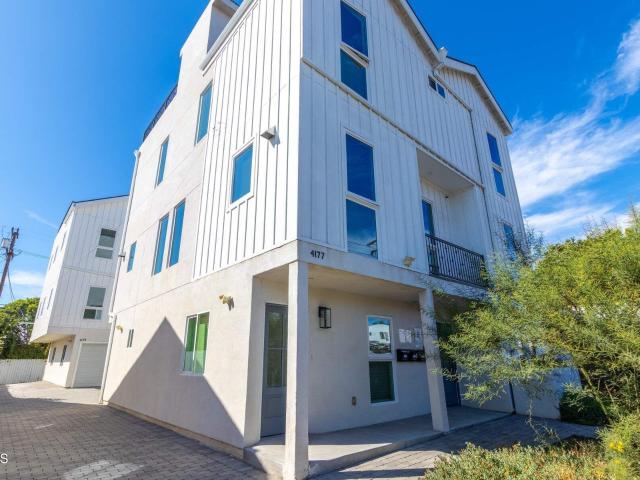 4177 Normandie Ave, Los Angeles, CA 90037 | MLS #P1 24569