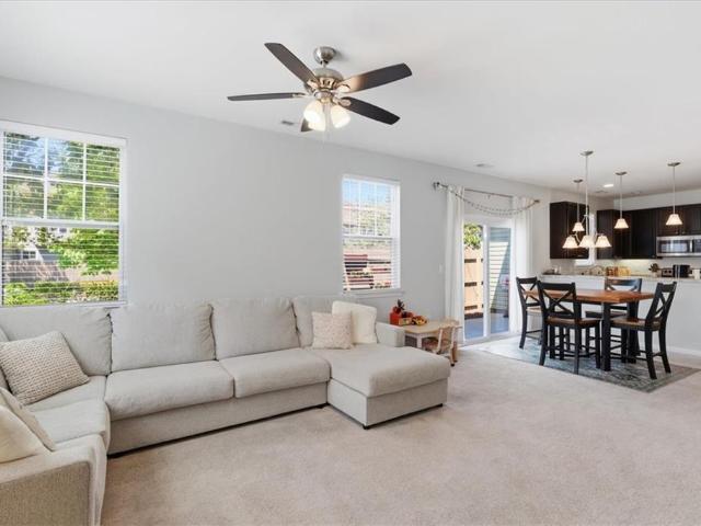 4177 Clarendon WAY