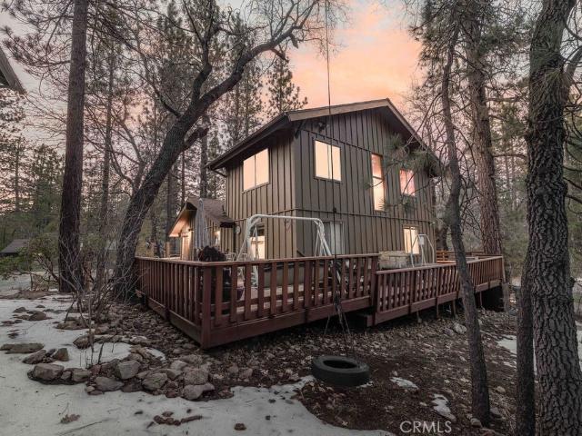 41789 Comstock