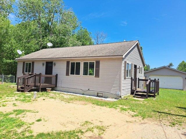 4178 Clinton Rd, Harrison, MI 48625