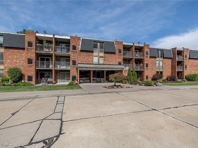 4179 Columbia Rd Apt 109, North Olmsted, OH 44070