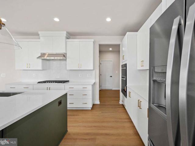 41709 Carefree Court