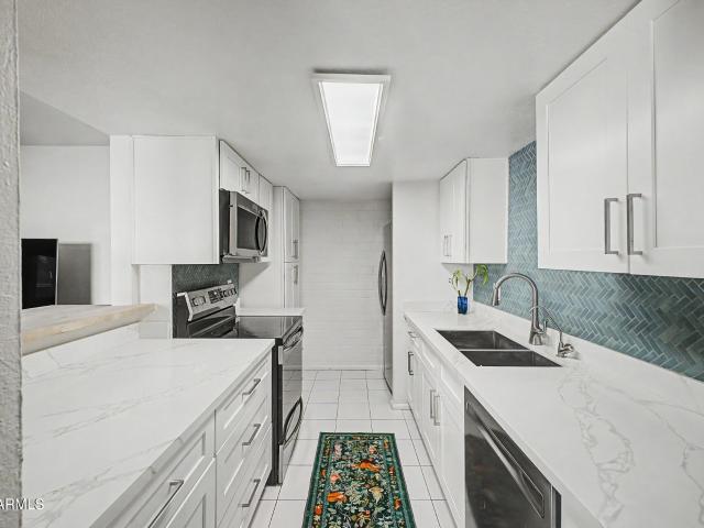 4170 N 81ST Street