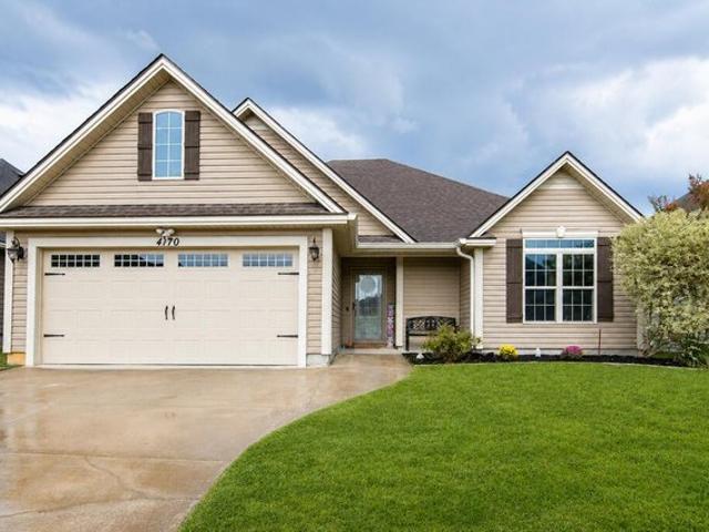 4170 Shadow Garden Dr, Hahira, GA 31632
