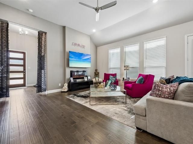 4171 Curtiss Drive