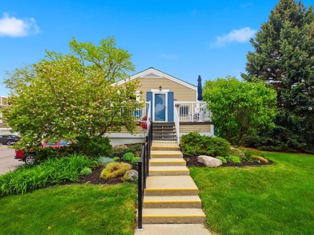 41728 Onaway Dr, Northville, MI 48167