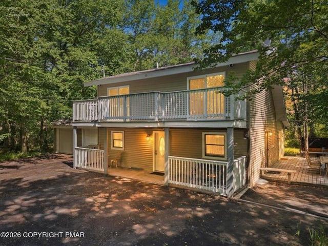 4172 Brook Ct, Tobyhanna, PA 18466