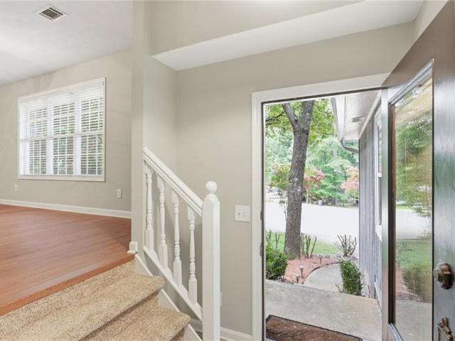 4173 Oak Ferry Drive NE