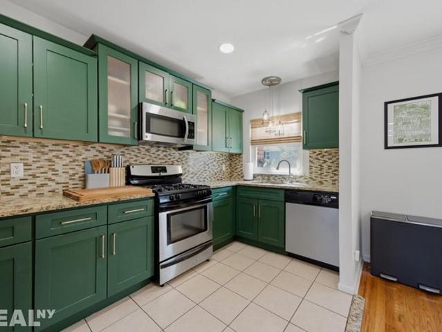 4173 Edson Ave, Bronx, NY 10466