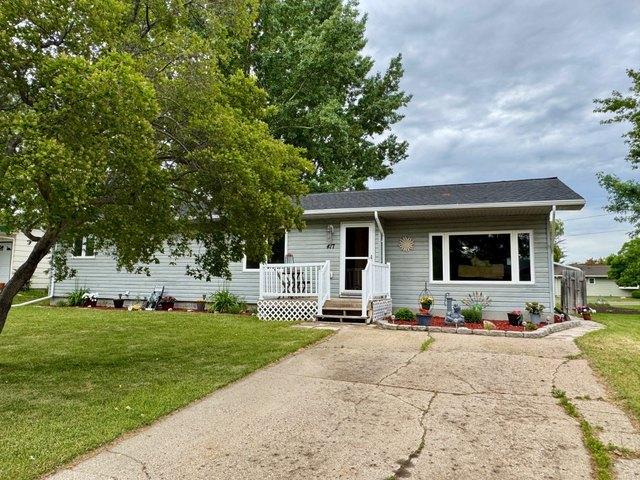 417 15th St NE, Devils Lake, ND 58301